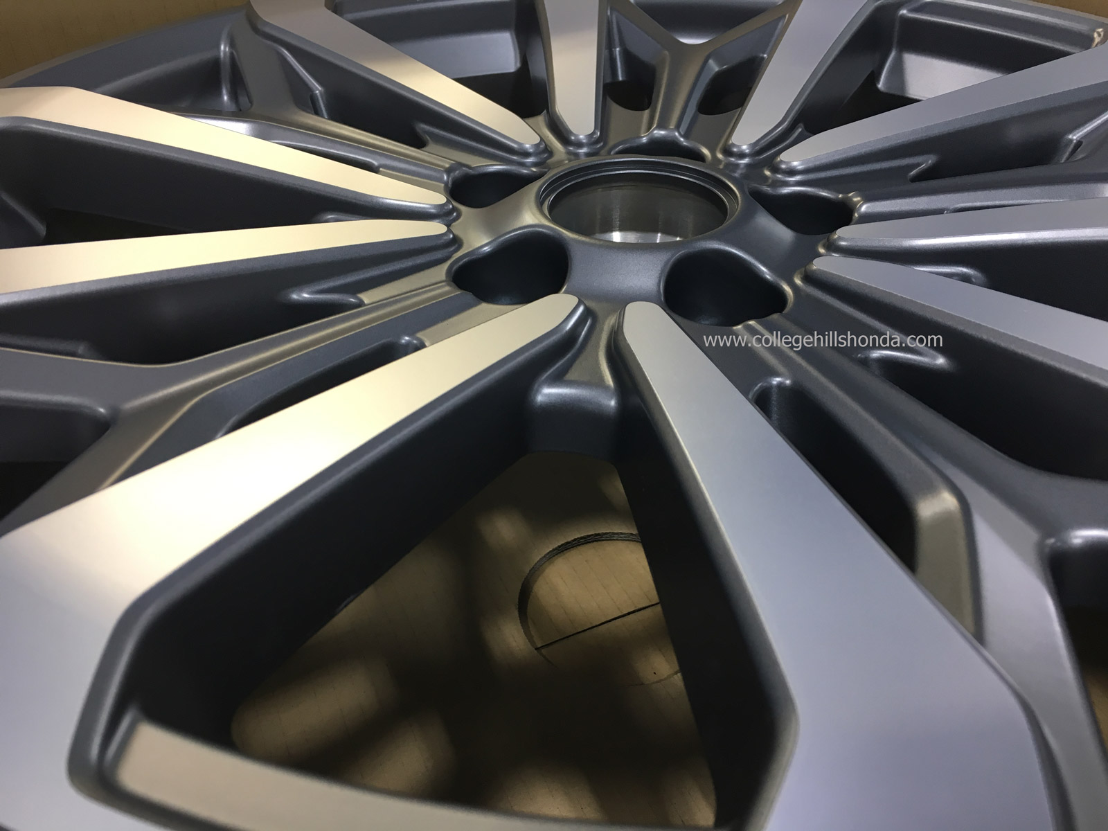 2019-2021 Honda Passport 20" Machined Alloy Wheel (each) - 08W20-TGS-101